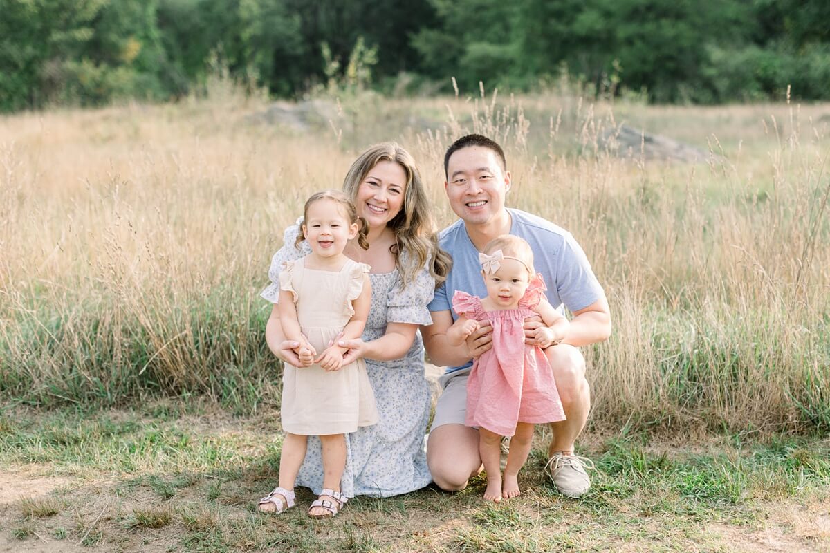 What to Wear For Your Spring Photo Shoot | carolinewinnphotography.com