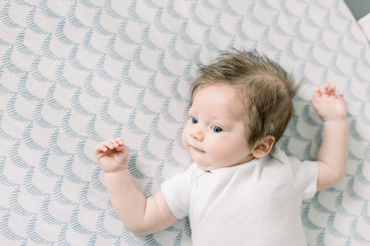 Natural Newborn Photography & Baby Led Posing | carolinewinnphotography.com